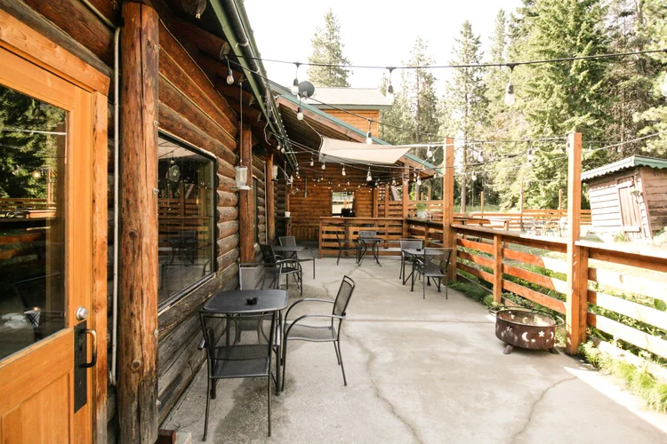 Squirrel Tree Restaurant & Bar — The Squirrel Tree