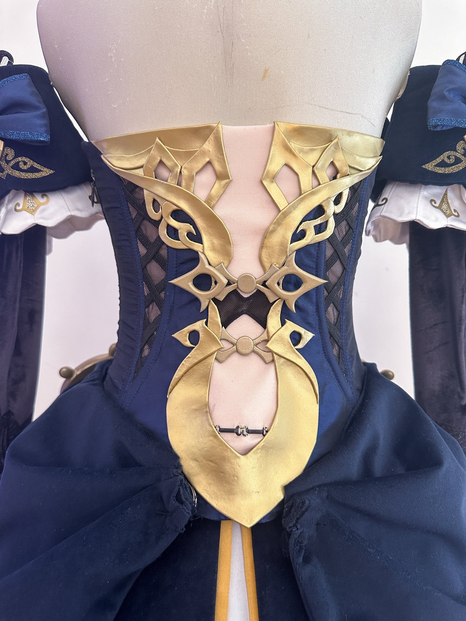 Navia Cosplay Guide [Full Bundle] — Anaelic