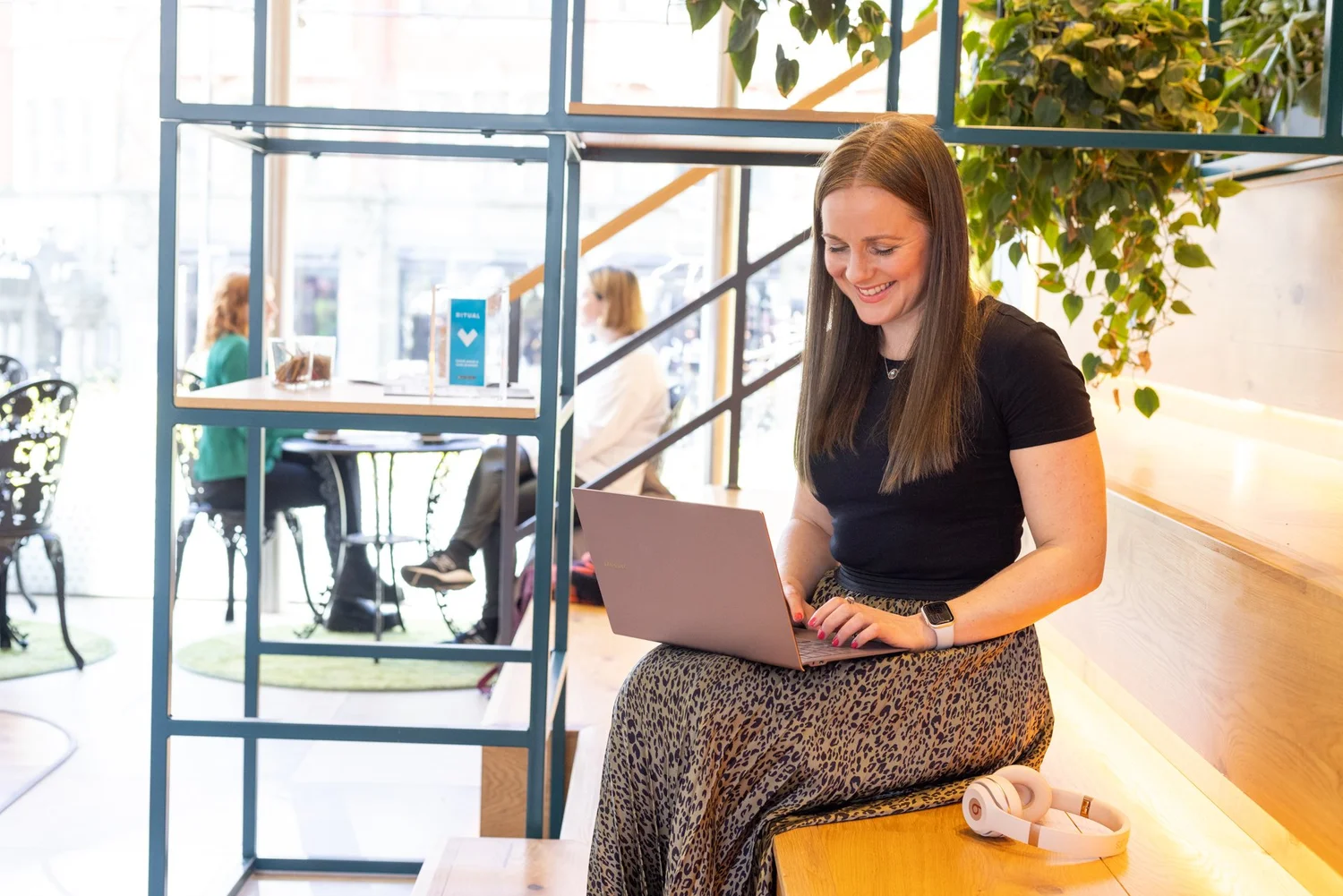 Emma Cartledge | Marketing Consultant I Emma Marketing