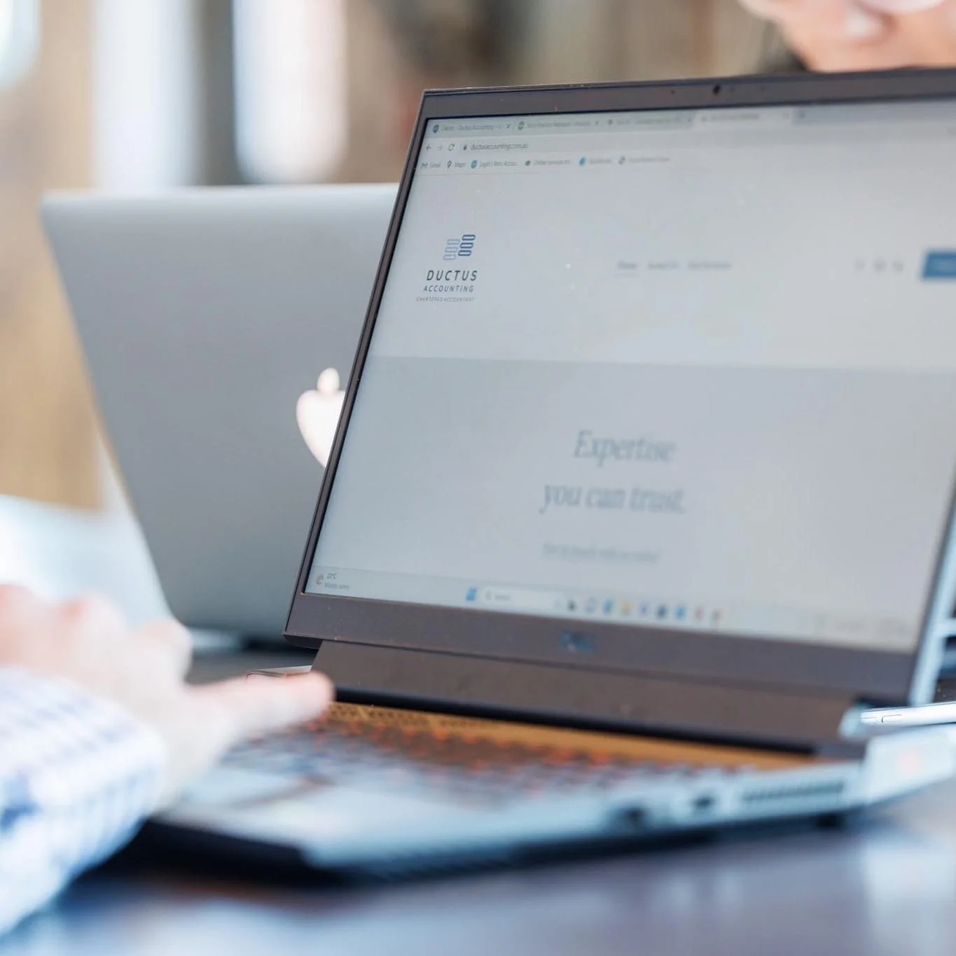 Contact — Ductus Accounting