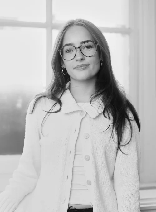 Meet the Team - Exclusive Dating - Bowes-Lyon Partnership