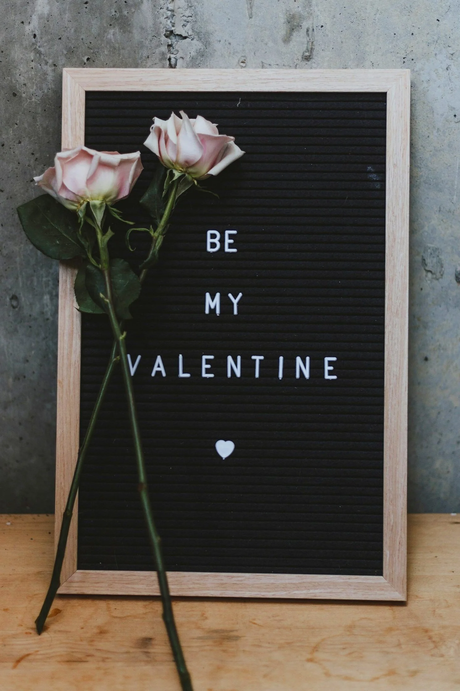 How to Handle your First Valentine’s Day in a New Relationship