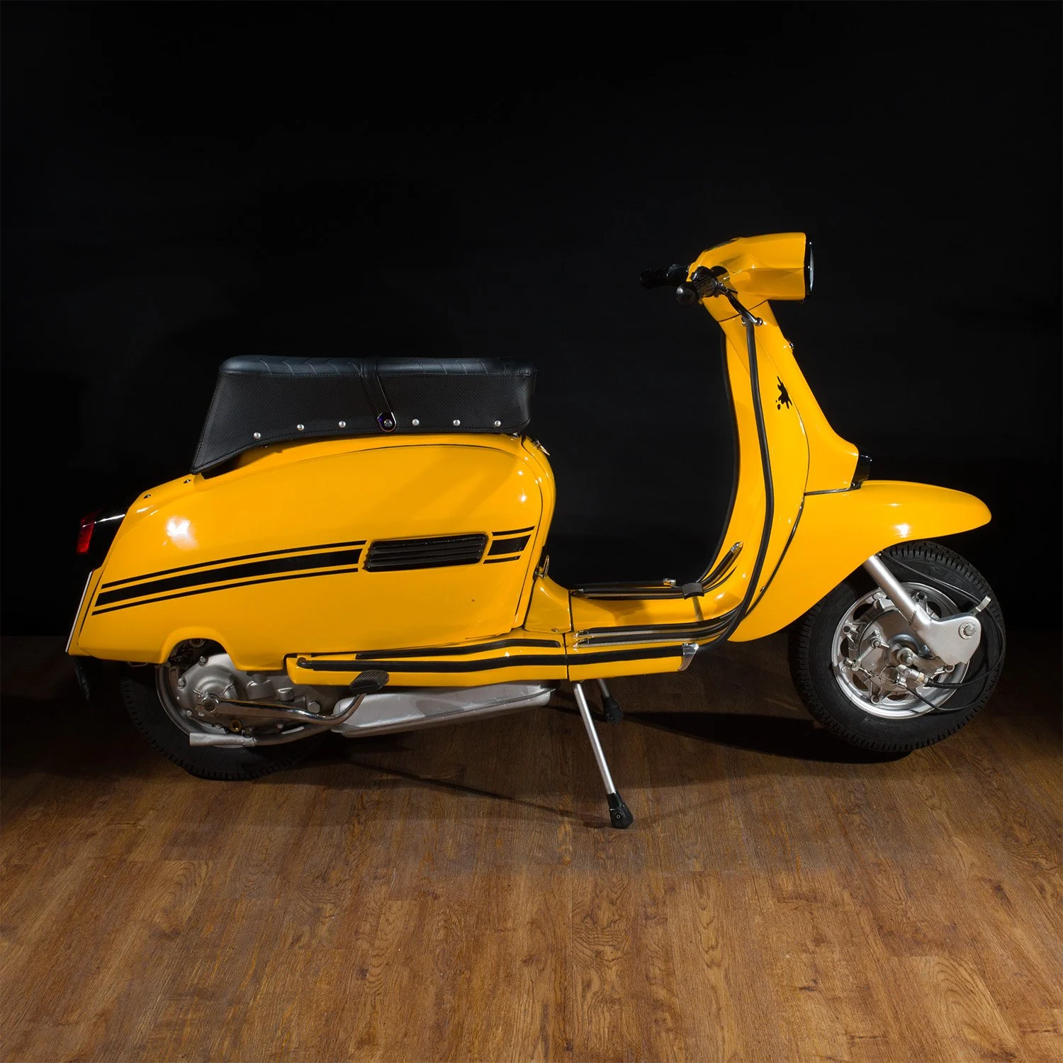 1976 VESPA SPRINT VELOCE 150 (125CC) — Vintage Metals