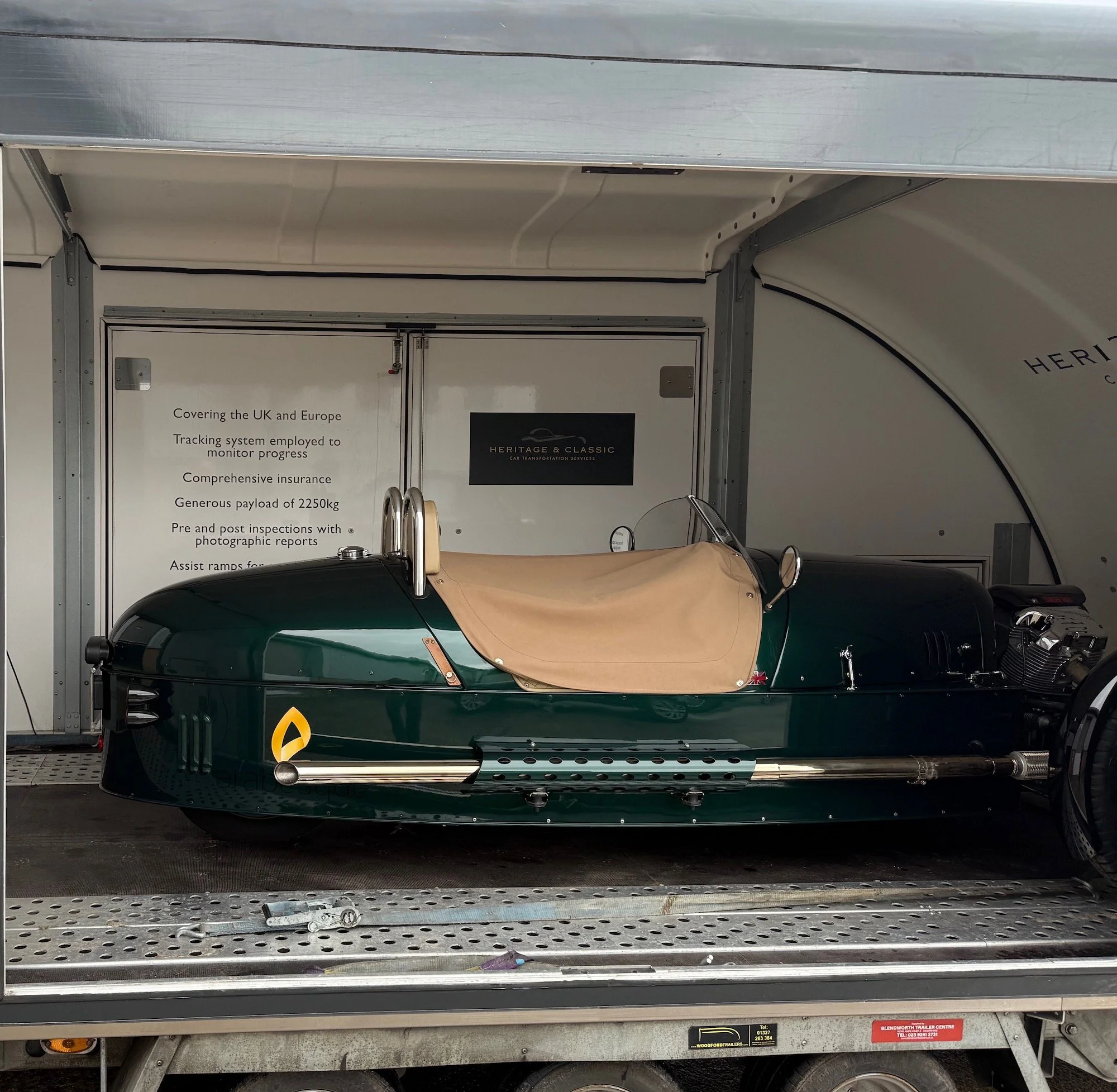 Classic car delivery - covered transporter - car transportation service ...
