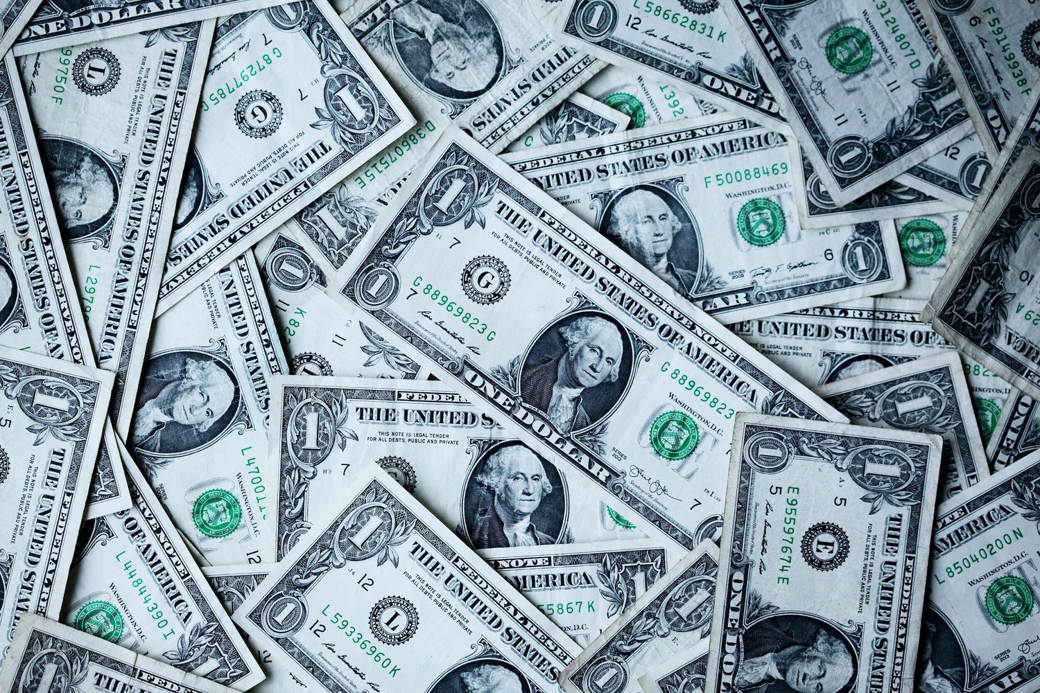 Die Vielfalt des US-Dollars: Von Banknoten bis zu Münzen — SASCHA.MEDIA