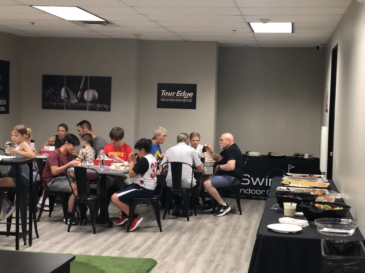 Book Golf — iSwing Indoor Golf