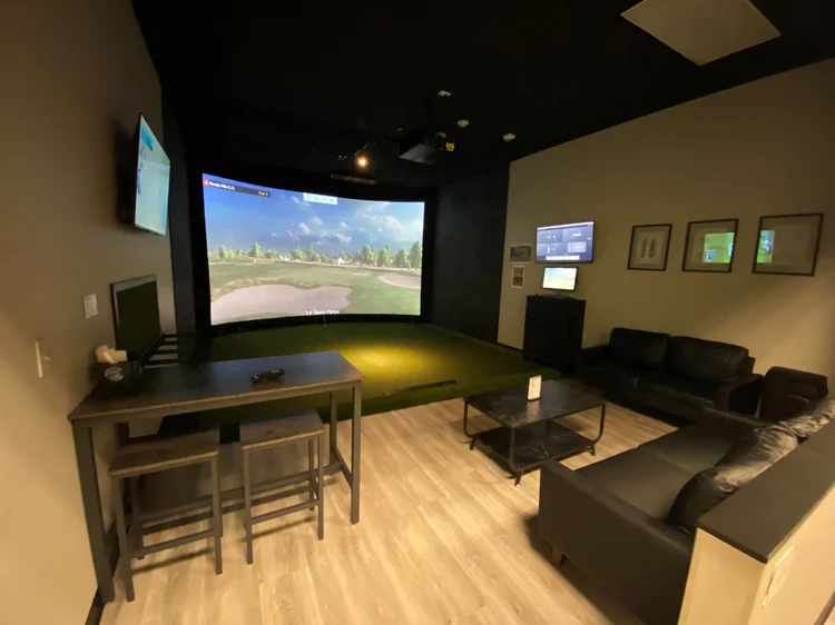 iSwing Indoor Golf