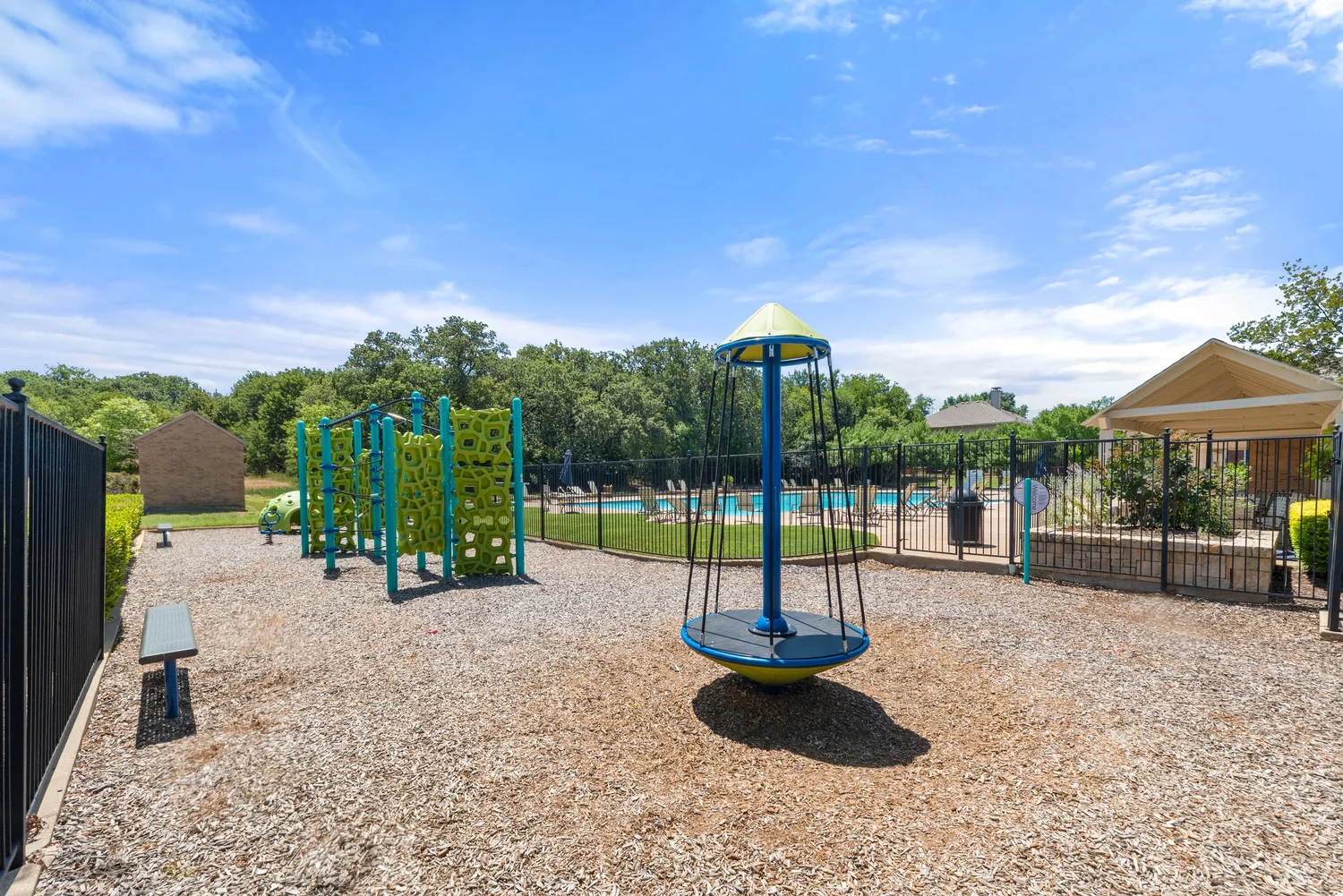 Amenities — Hidden Lakes HOA