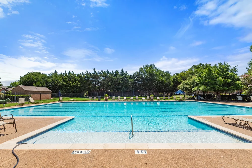 Amenities — Hidden Lakes HOA