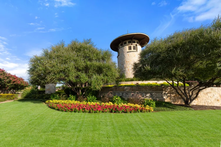 Hidden Lakes HOA