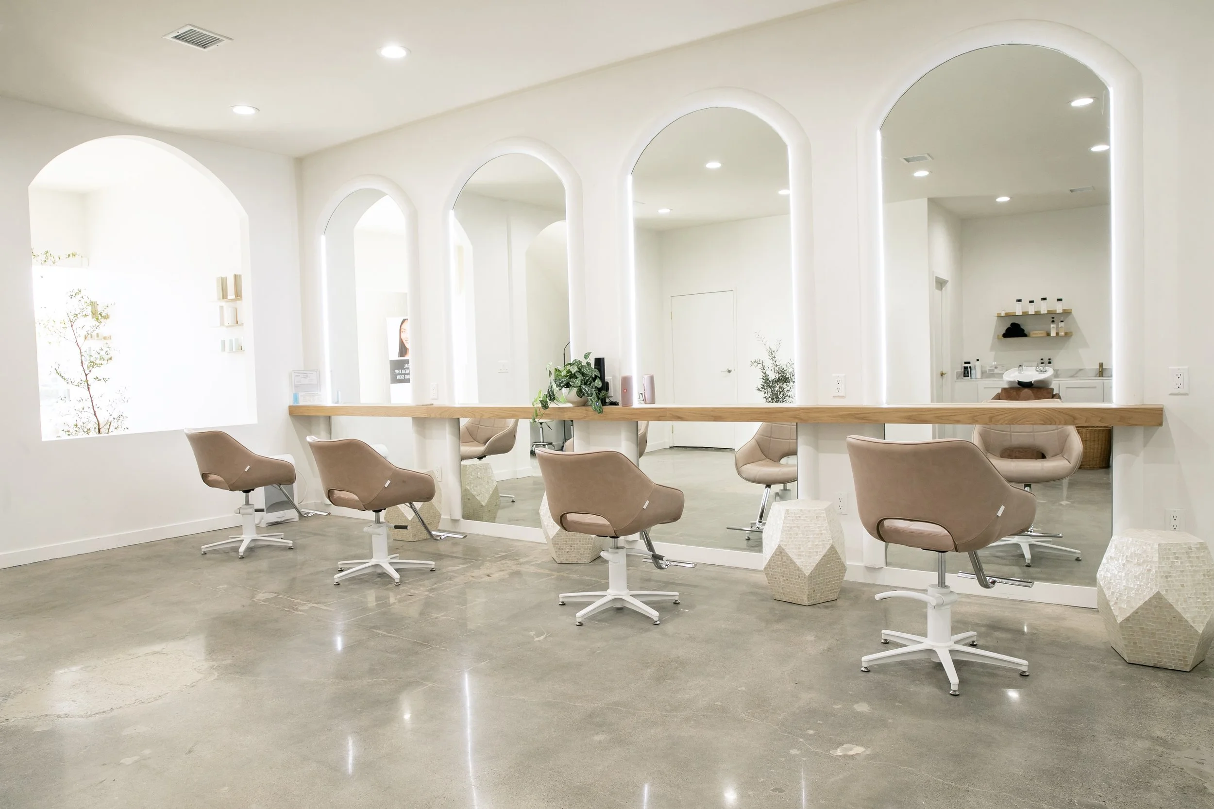 Our Team — LUXSERIES SALON