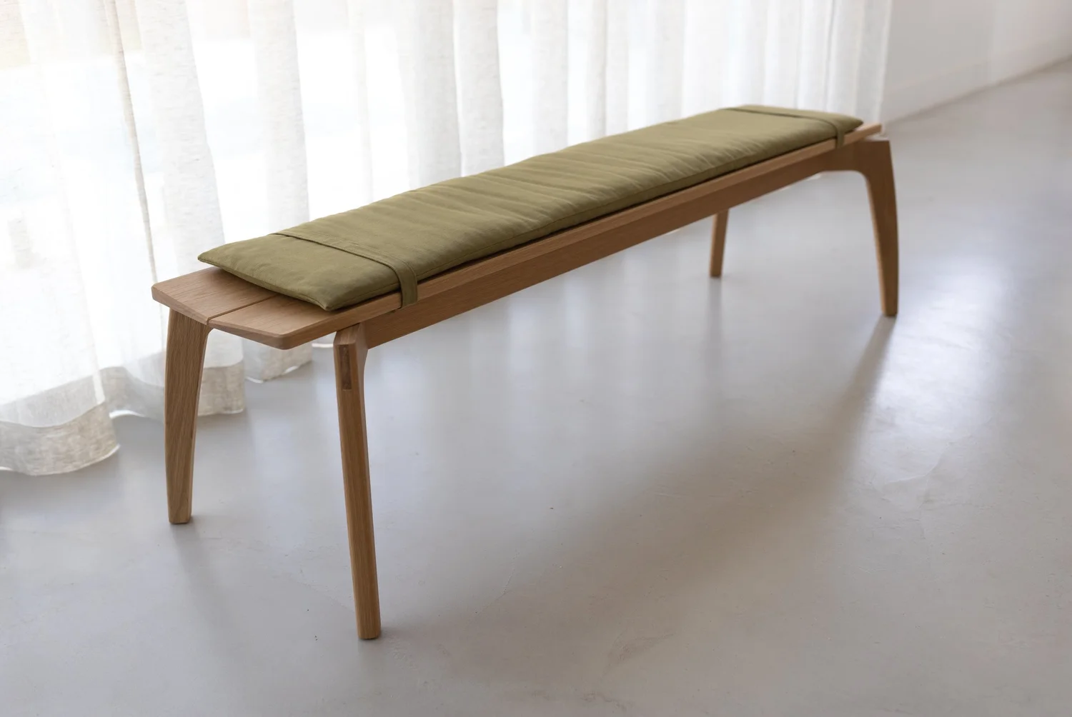 Willow Bench — Toby & Co
