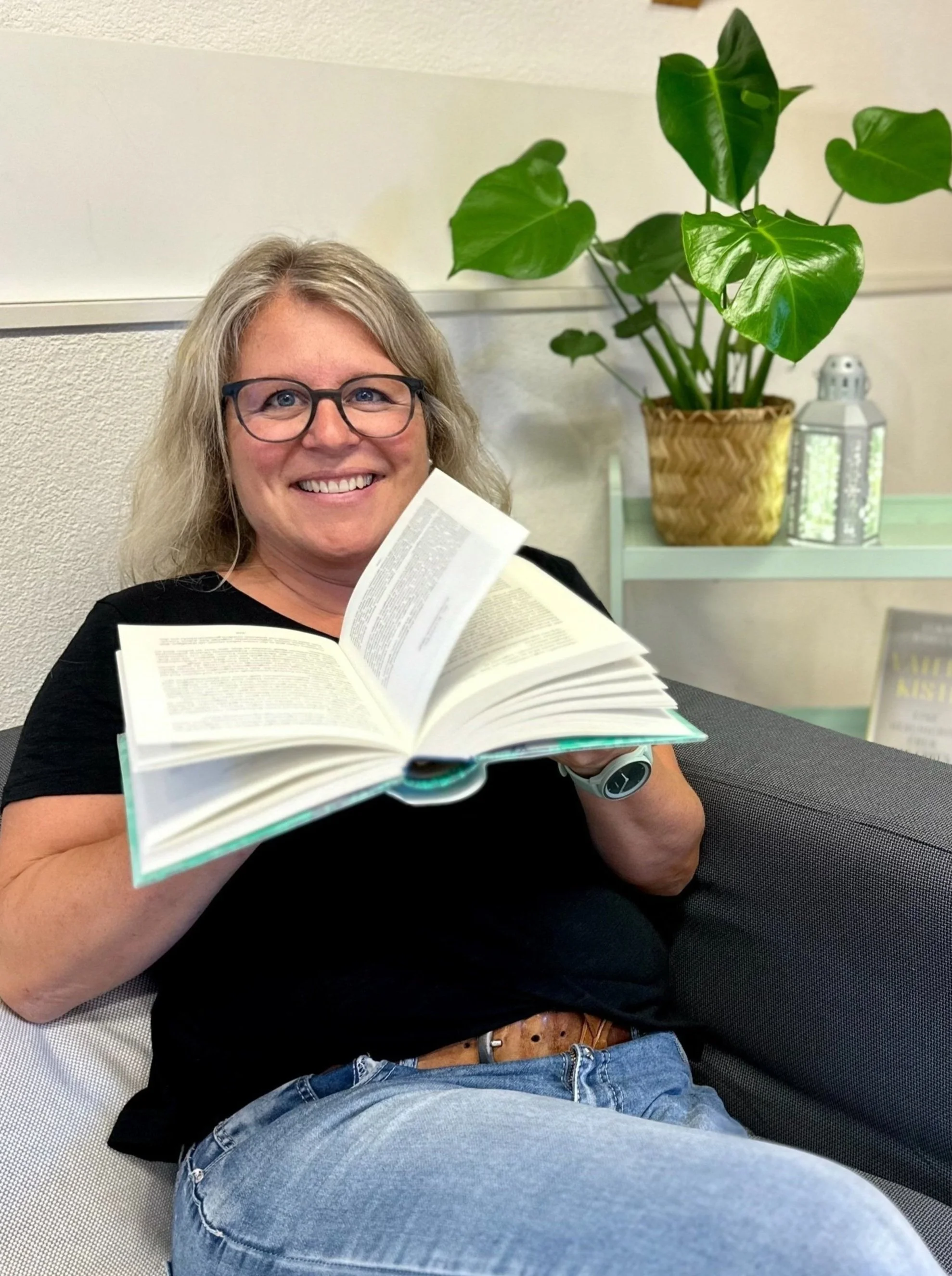 Über uns — Bibliothek Ins