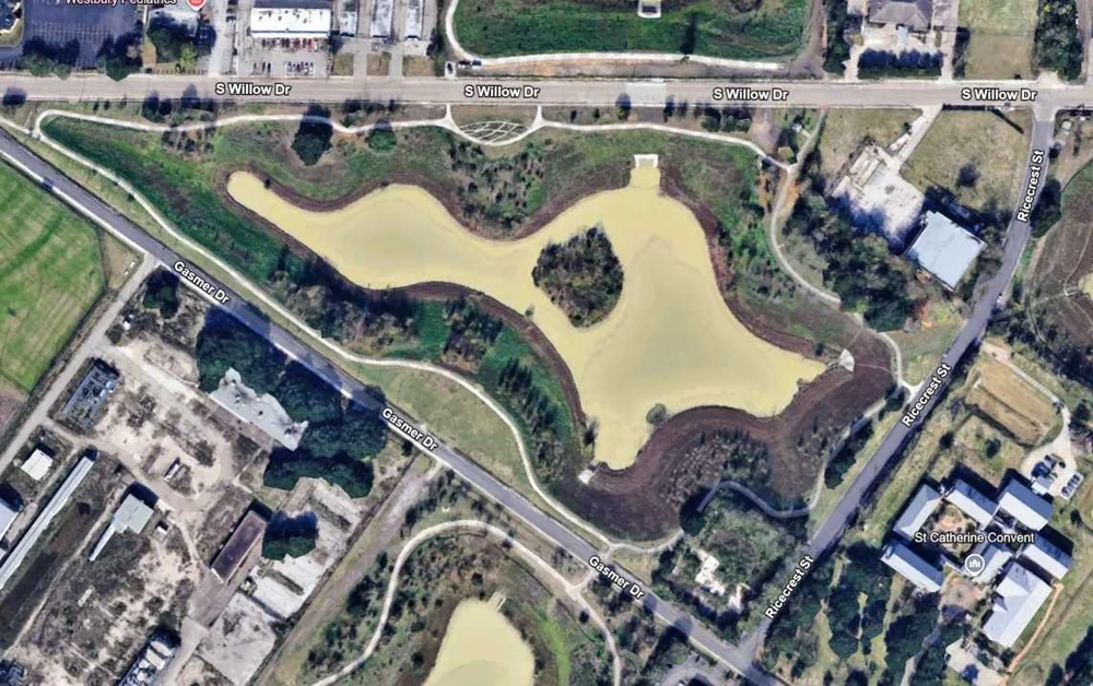 Lakes and Trails — Willow Waterhole