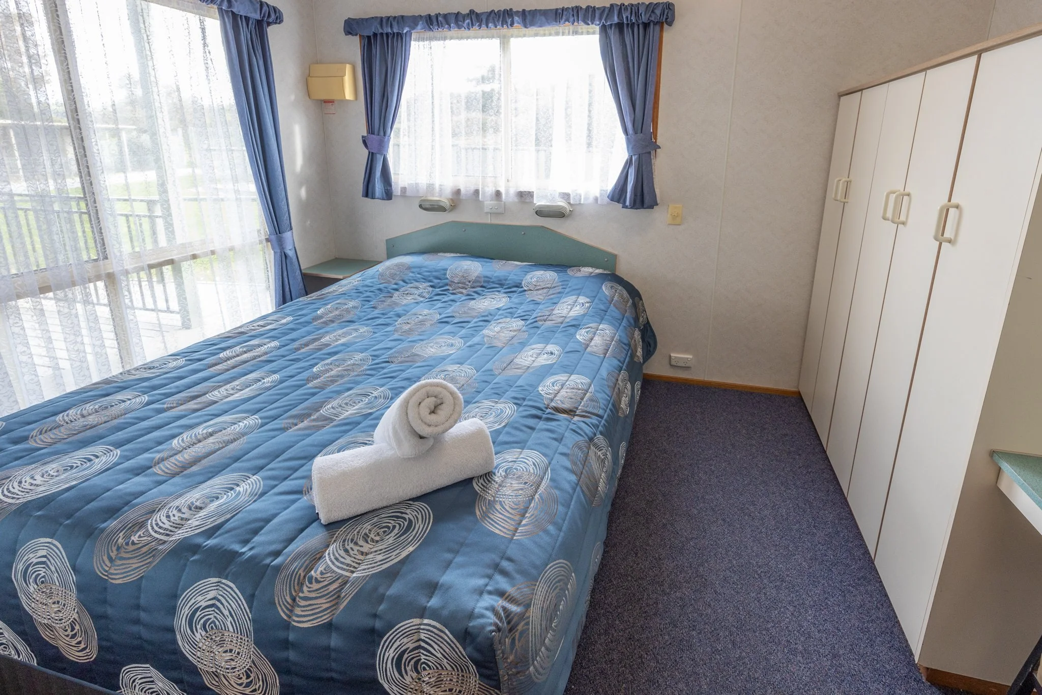 Family Cabin Accessible 4 Berth — Beachside Holiday Park