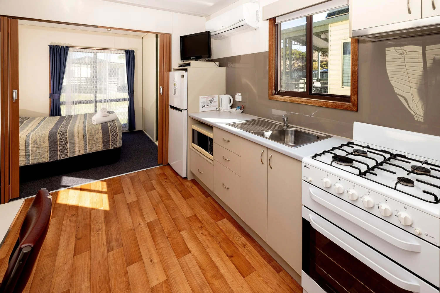 Deluxe Cabins — Beachside Holiday Park