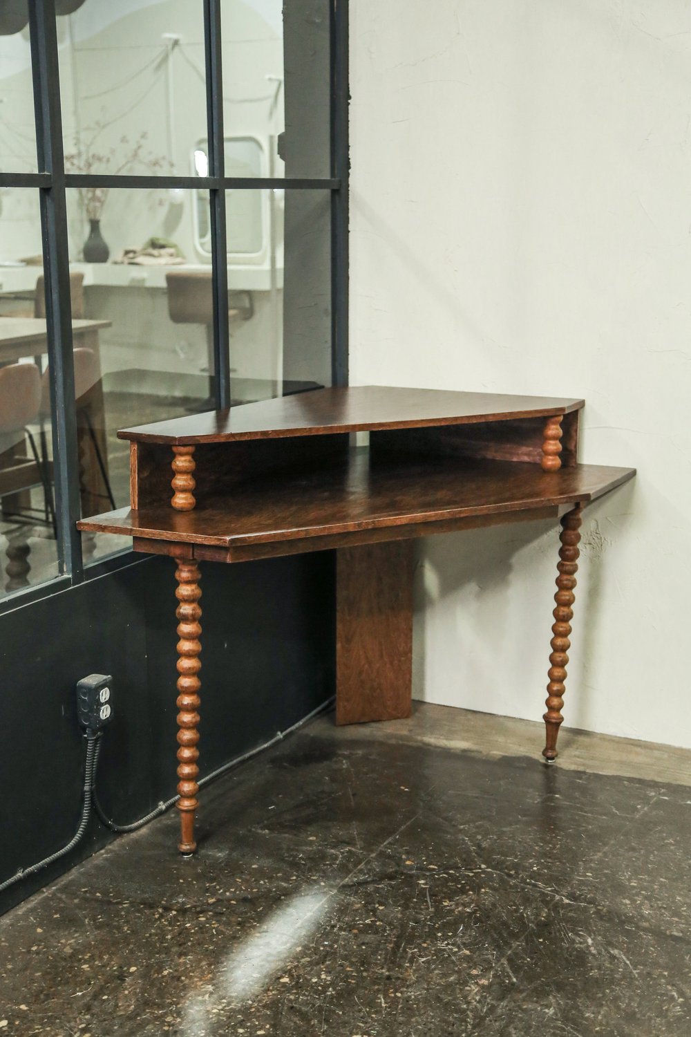 How To Build A Corner Desk — The Sorry Girls