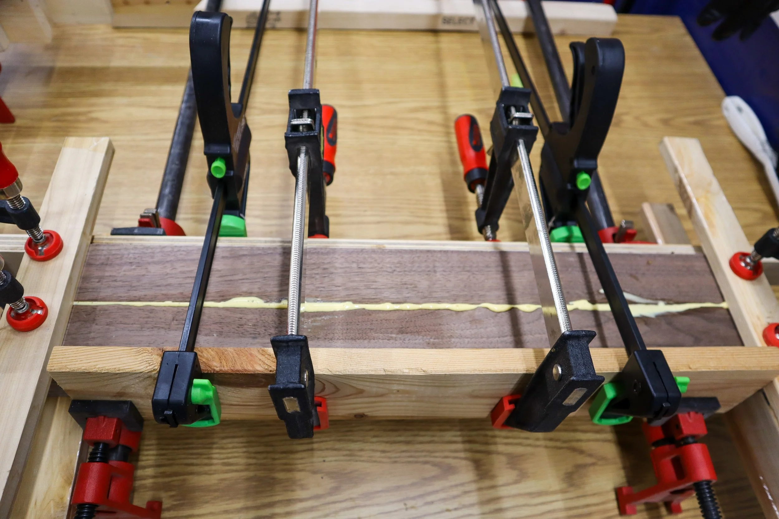 DIY Wall Mounted Wine Rack (Step-by-Step) — The Sorry Girls