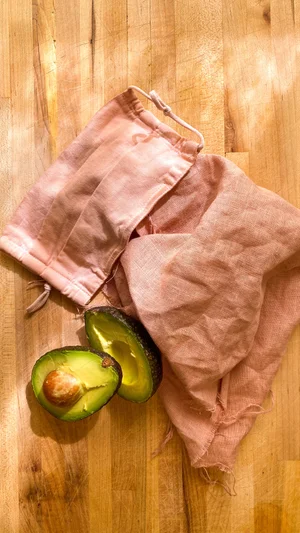 How To DIY Naturally Dyed Fabric! — The Sorry Girls