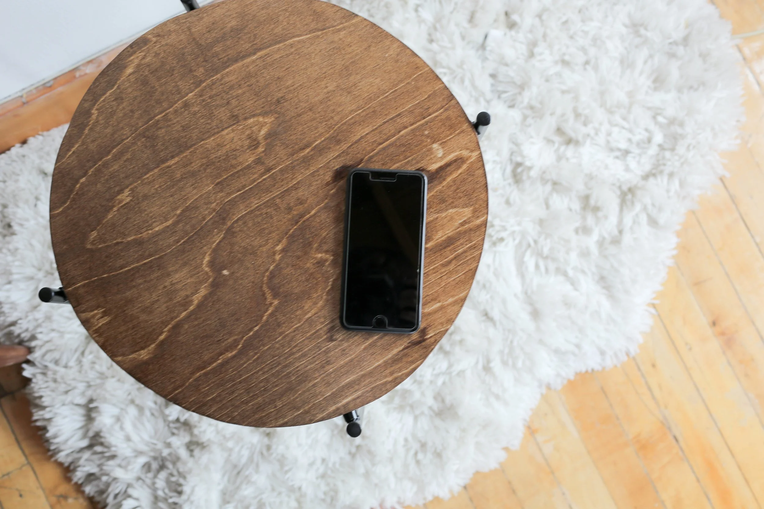 HOW TO BUILD A TABLE THAT CHARGES YOUR PHONE! — The Sorry Girls