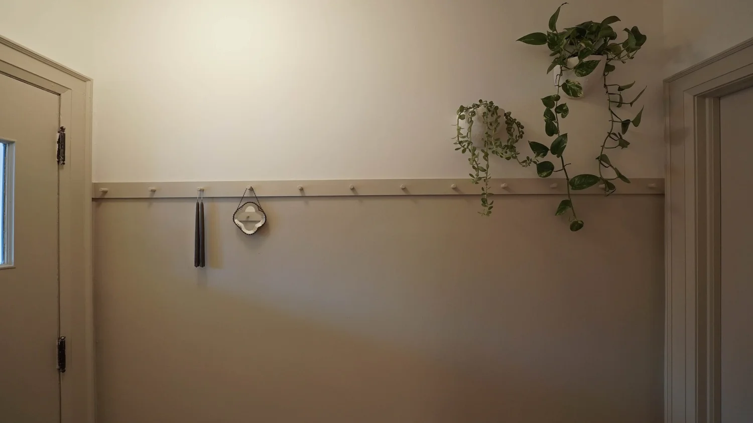 Small Space Vintage Front Entryway Makeover - Making Home — The Sorry Girls