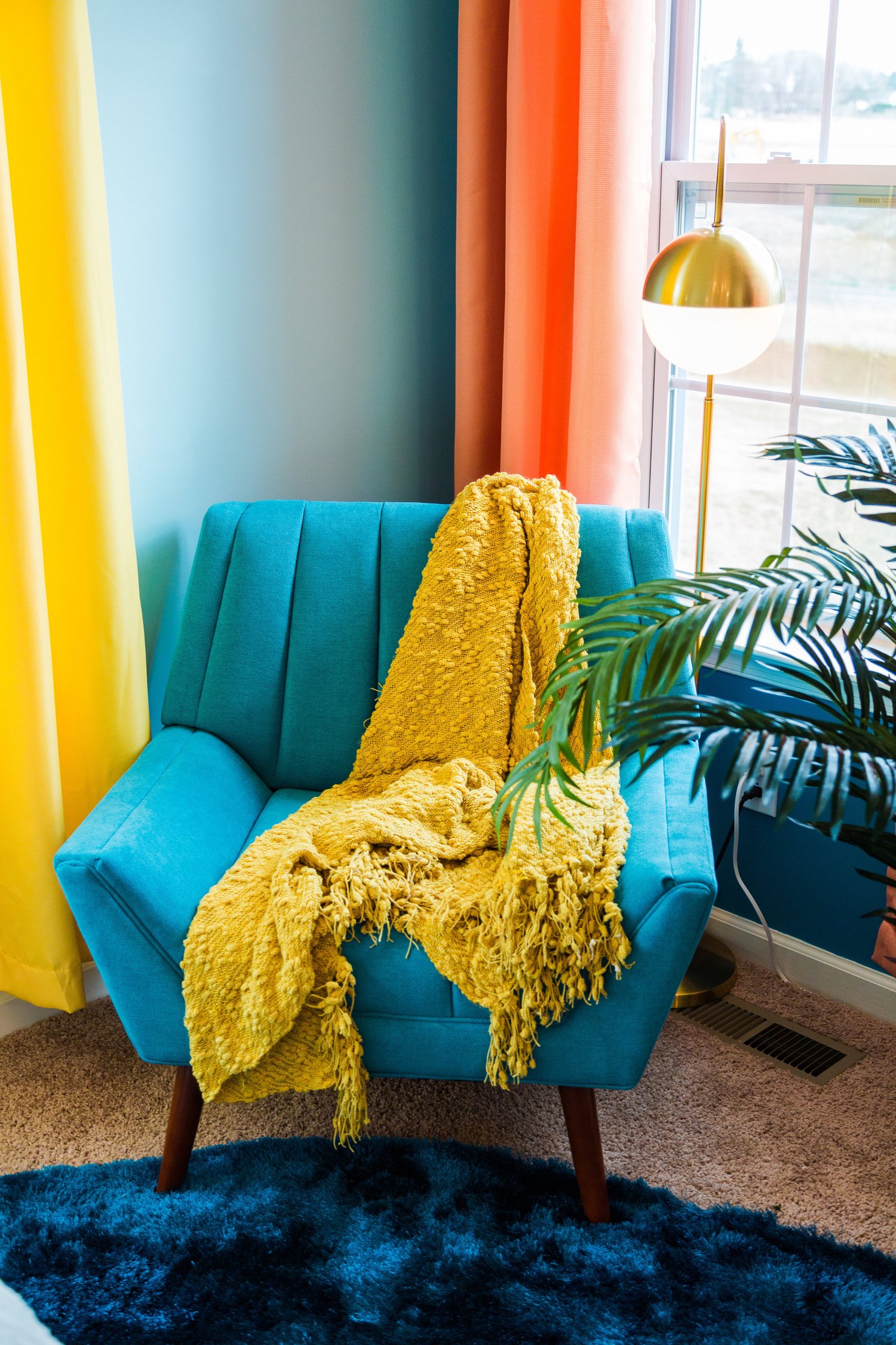 Beachy 70s Room Makeover with Niki DeMar — The Sorry Girls