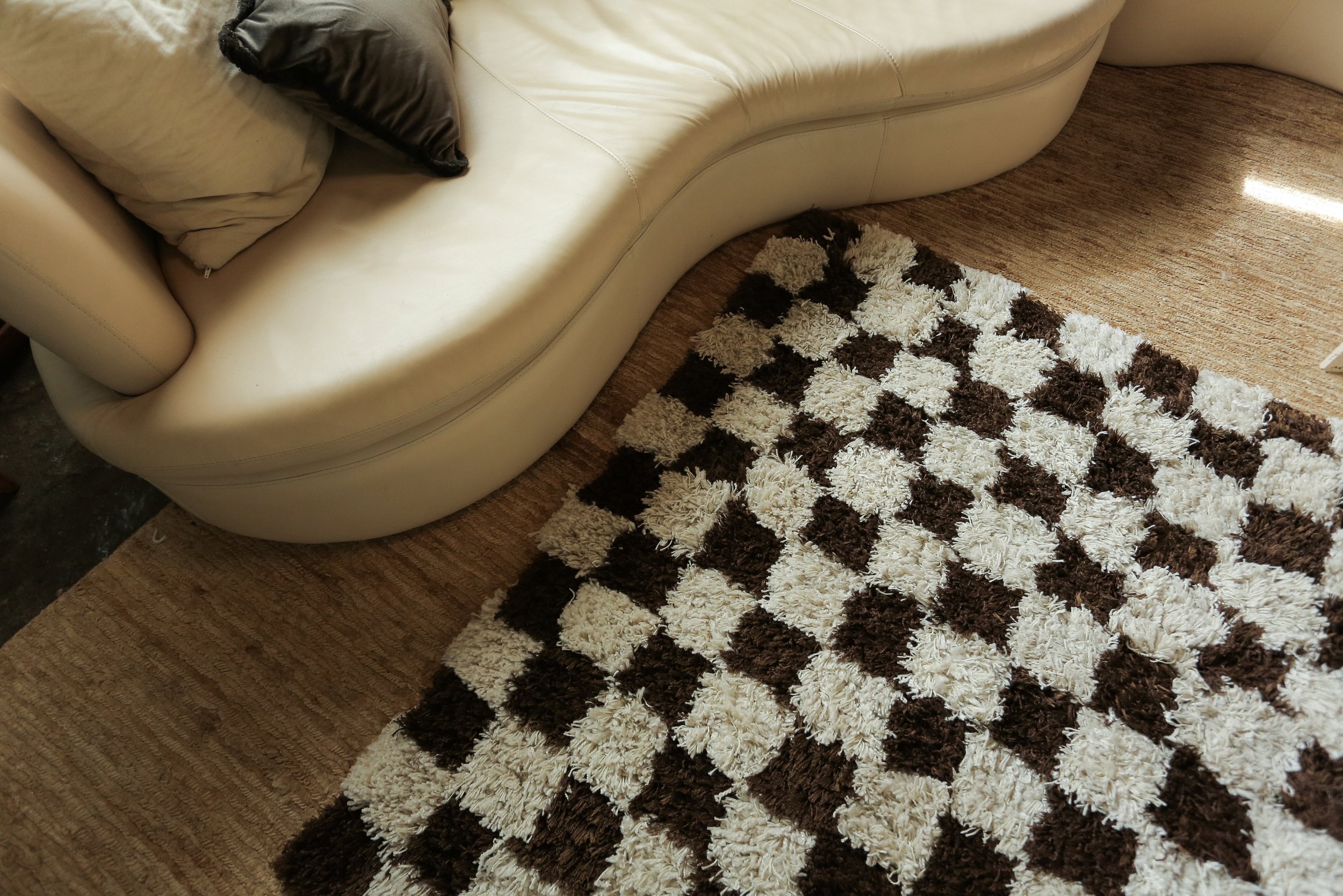 Checkered Rug DIY — The Sorry Girls