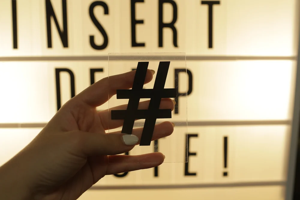 DIY LIGHT UP CINEMA BOX — The Sorry Girls