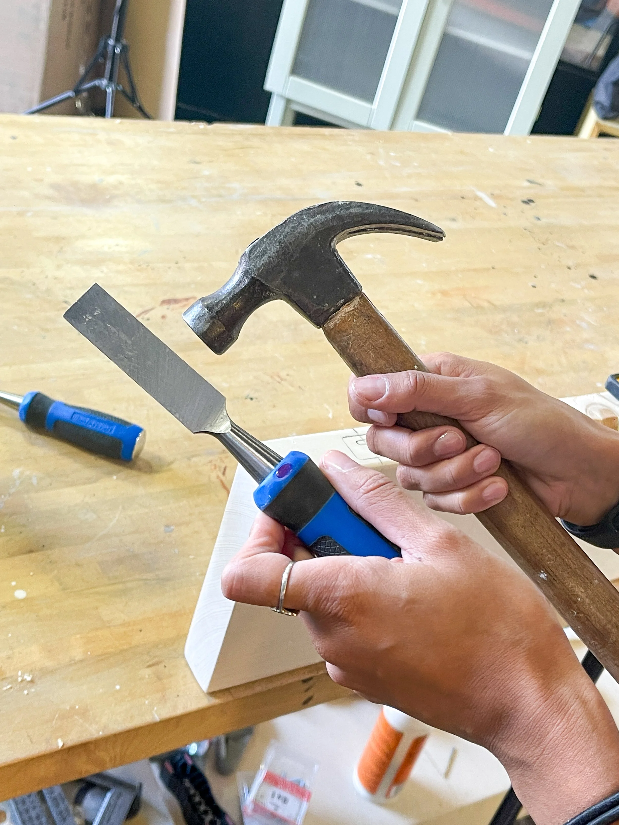 3 easy & Affordable Ways To DIY Floating Shelves — The Sorry Girls