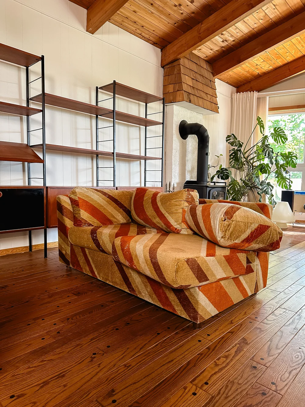 Making A Faux Conversation Pit in my Living Room — The Sorry Girls