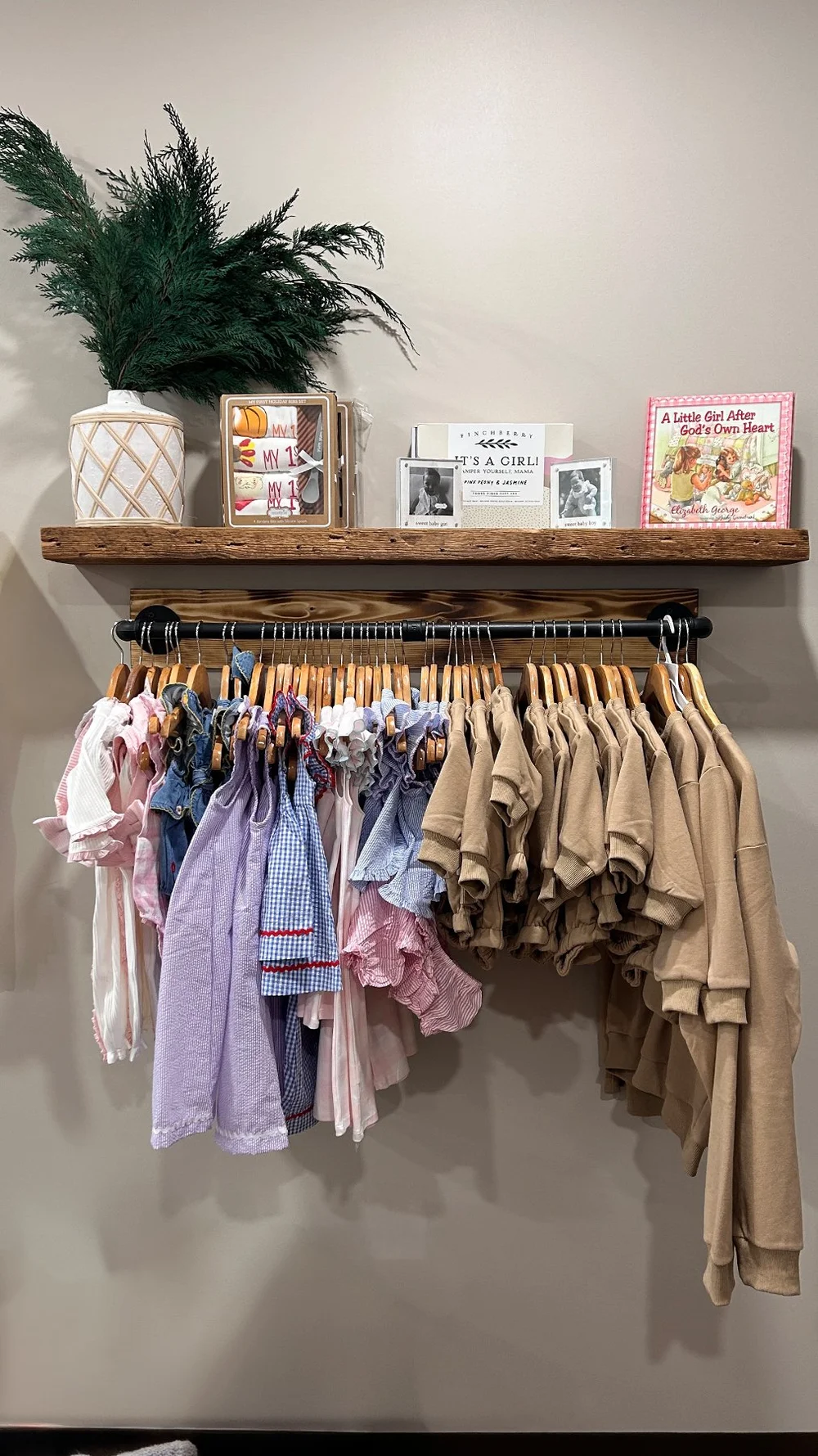 HOMEWARES — White House & Coffee Co