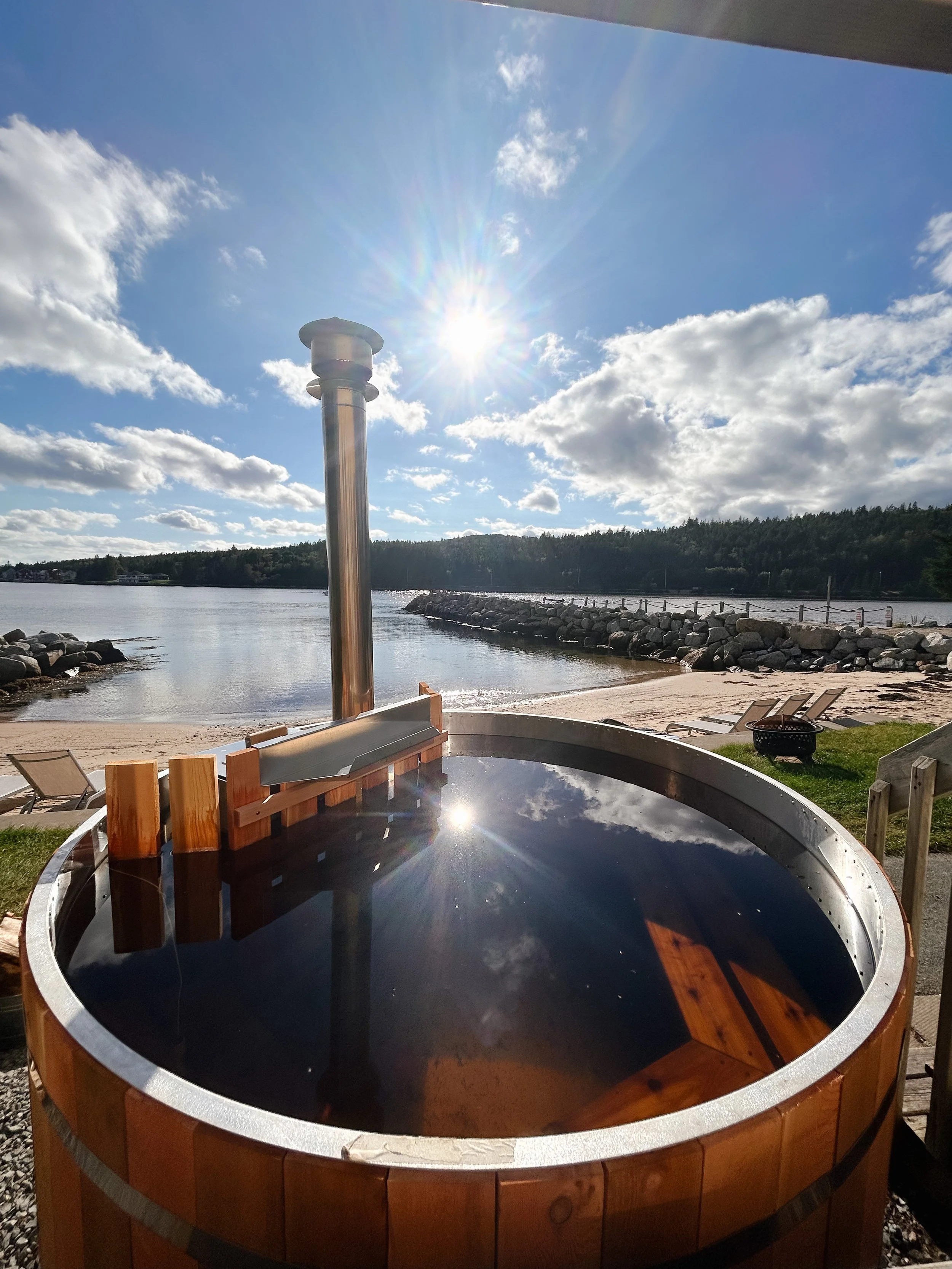 Cottage 5 (Oceanfront, Hot Tub) - 1 Bedroom, 1 Bathroom — Wilson's ...