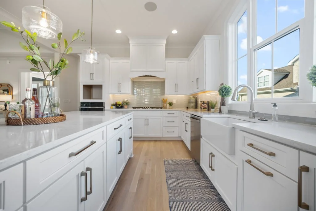 KITCHENS — CLASSIC CABINET DESIGNS