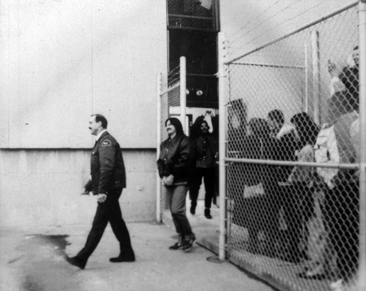 Everyone remained quiet — Ionkwaká:raton