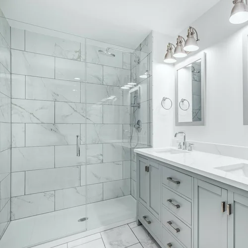 10 Stunning Standard-Sized Walk-In Showers