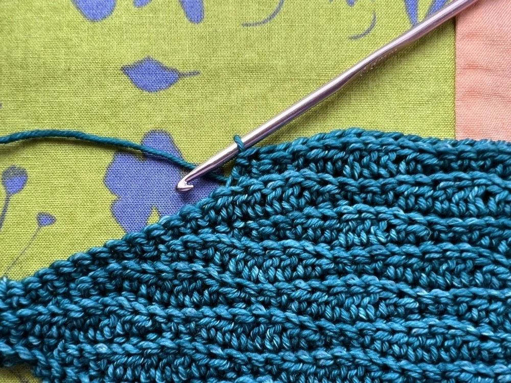 Free Crochet Pattern: Tidepool Beanie Hat (Light) — Margaret Makes Things