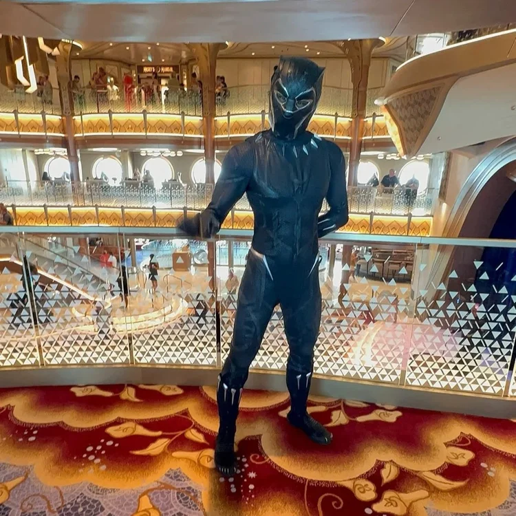 Disney Destiny Review: Dining, Shows, Staterooms & Family Experiences ...