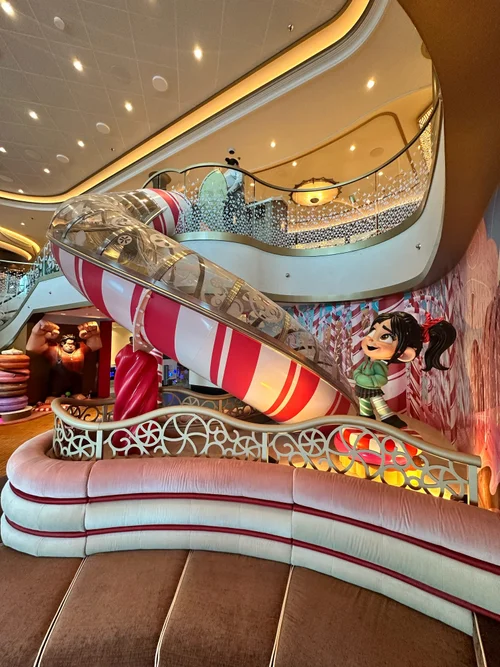 Disney Destiny Review: Dining, Shows, Staterooms & Family Experiences ...