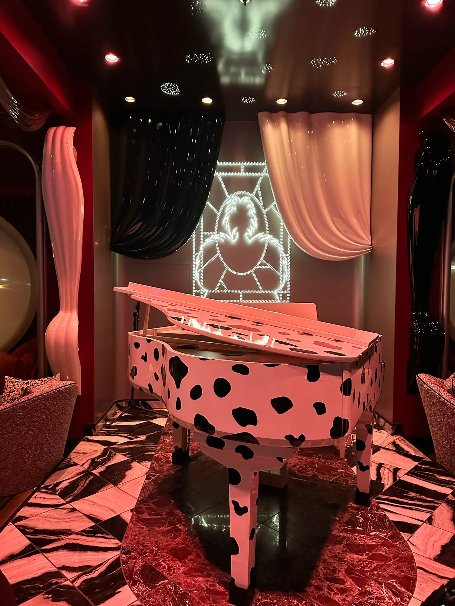 Disney Destiny Review: Dining, Shows, Staterooms & Family Experiences ...