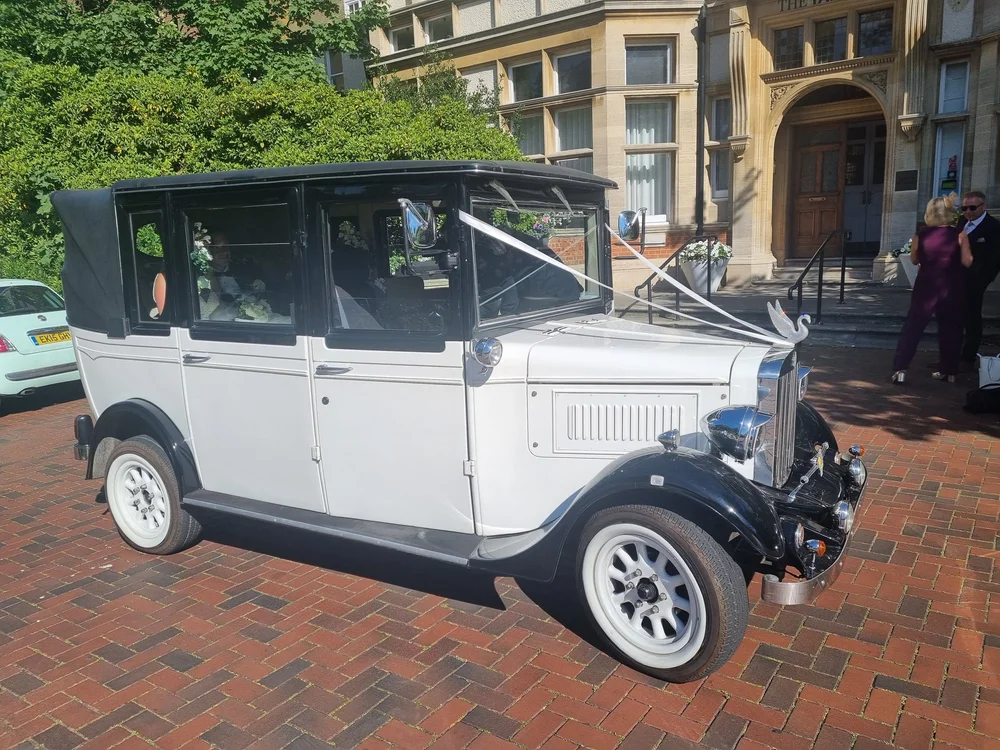 Vintage Asquith Taxi | Kent & Medway Wedding Cars