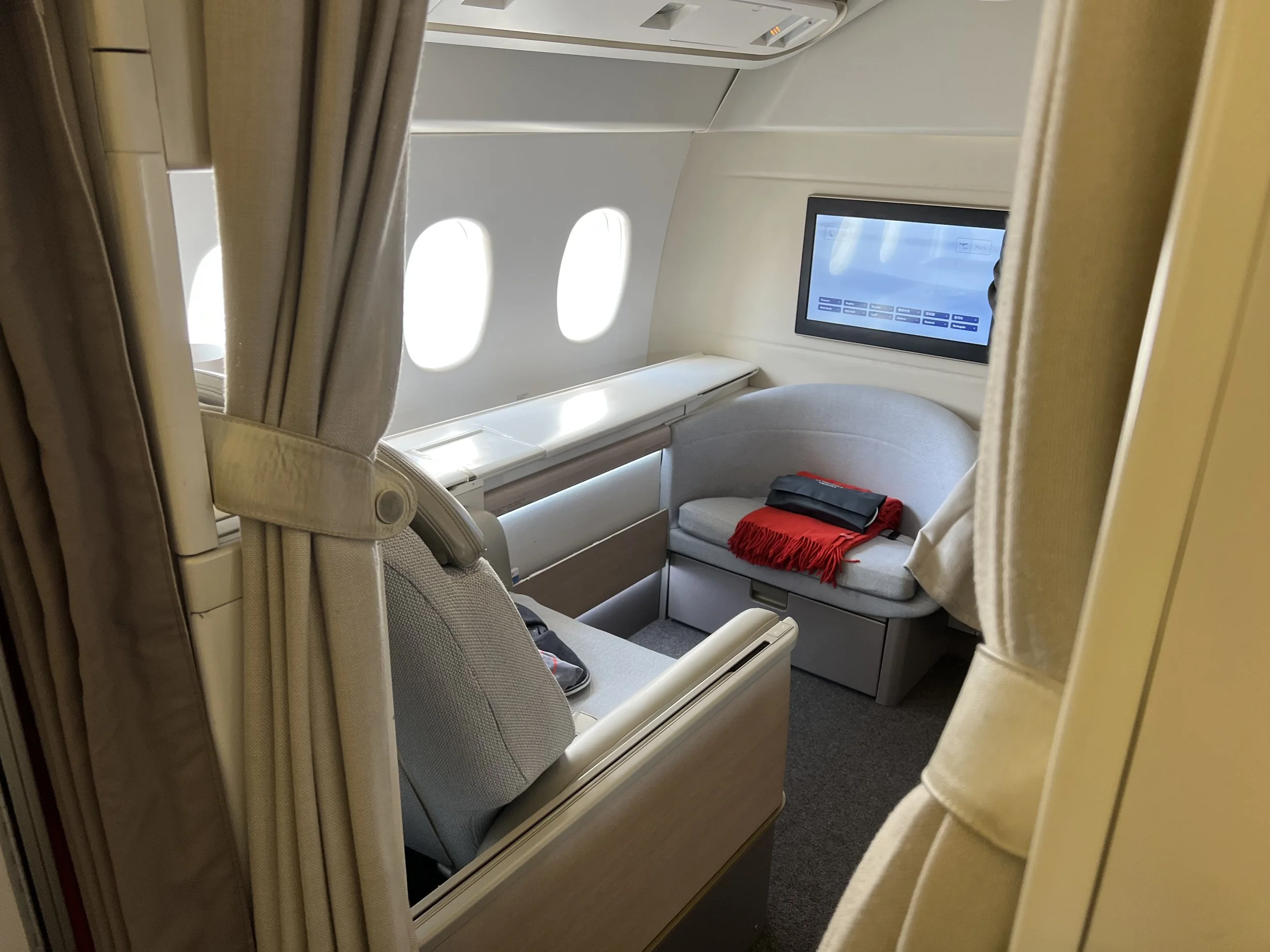 Review: Air France Business Class on the 777-300ER from SFO to CDG — A ...