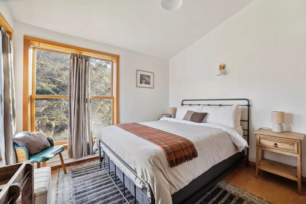 ROOMS — Limantour Lodge at Point Reyes National Seashore
