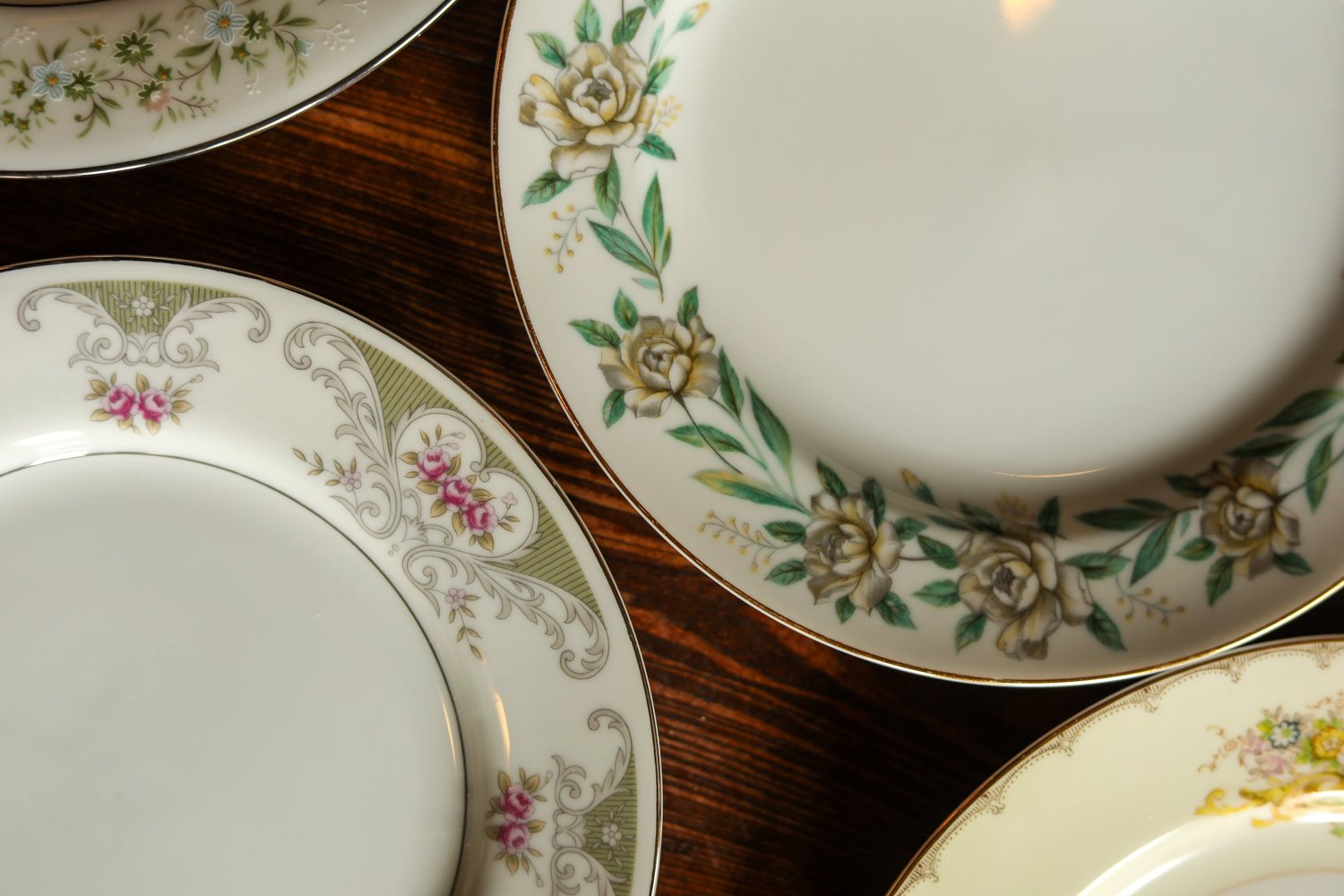 Lunch & Dinner Menu — plates restaurant & bar