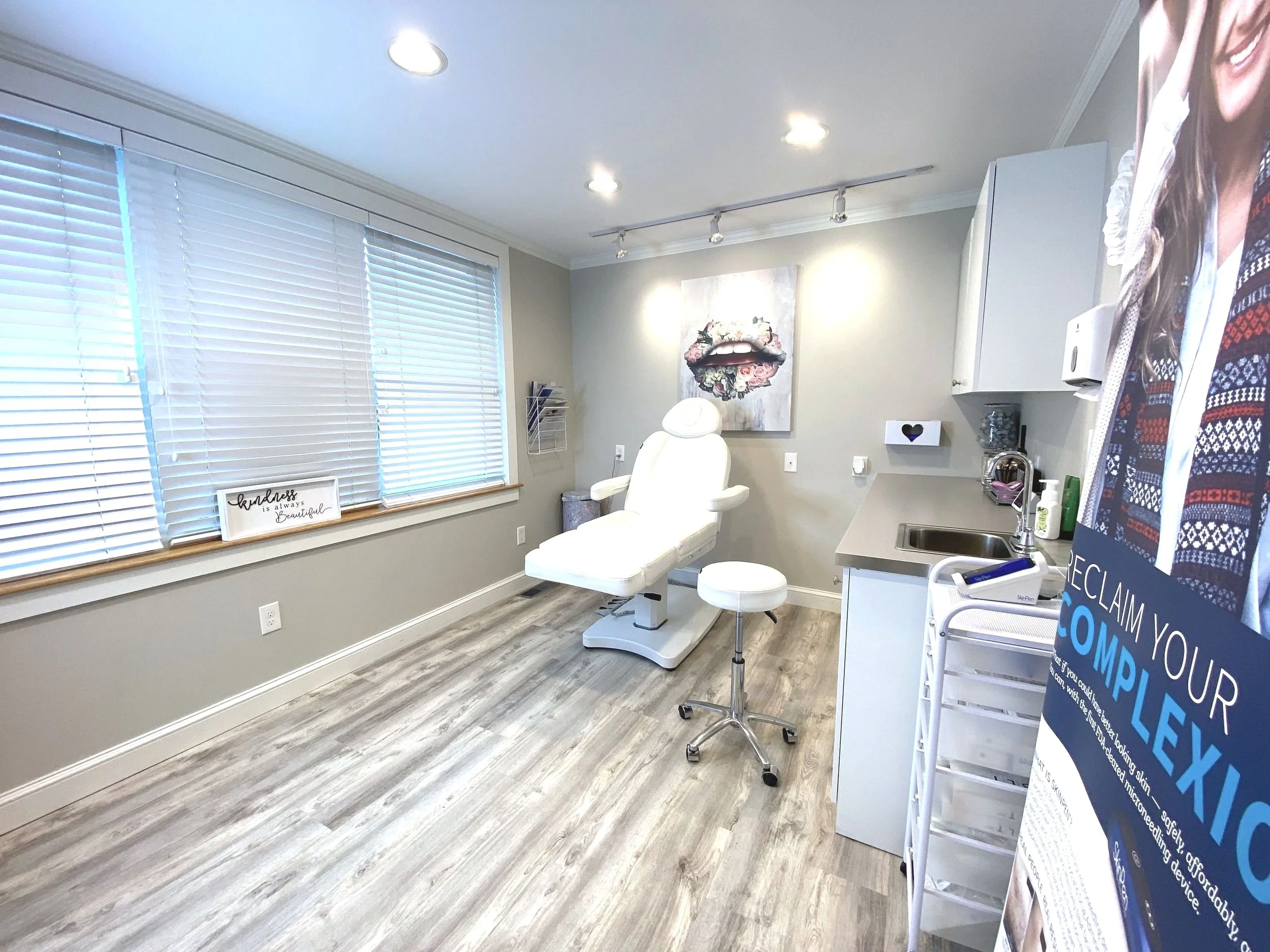 Bombshell Aesthetics & Medical Spa in Manchester NH