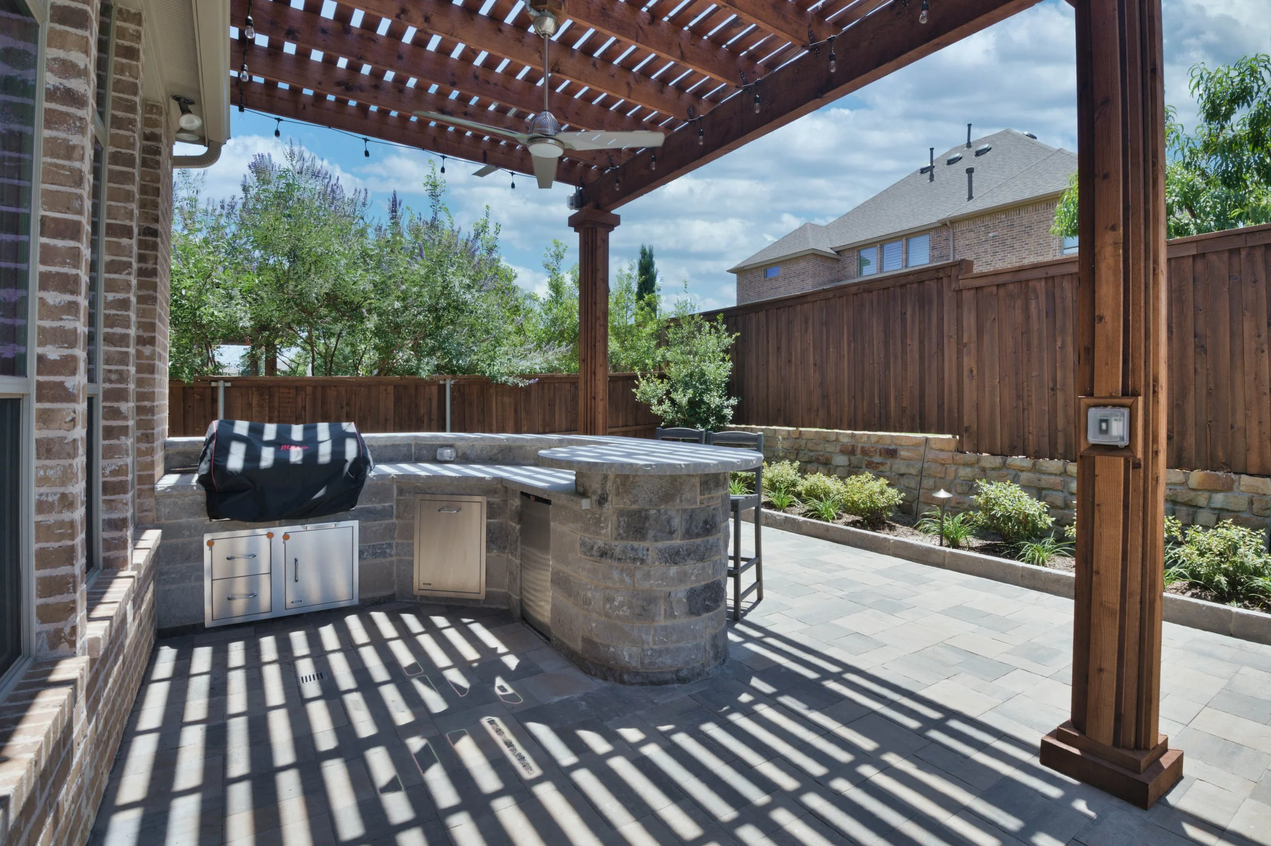 Outdoor Kitchens — Foley Pools Custom Swimming Pools | North Texas