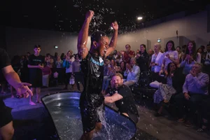 Sunday Services - Calgary Life Church
