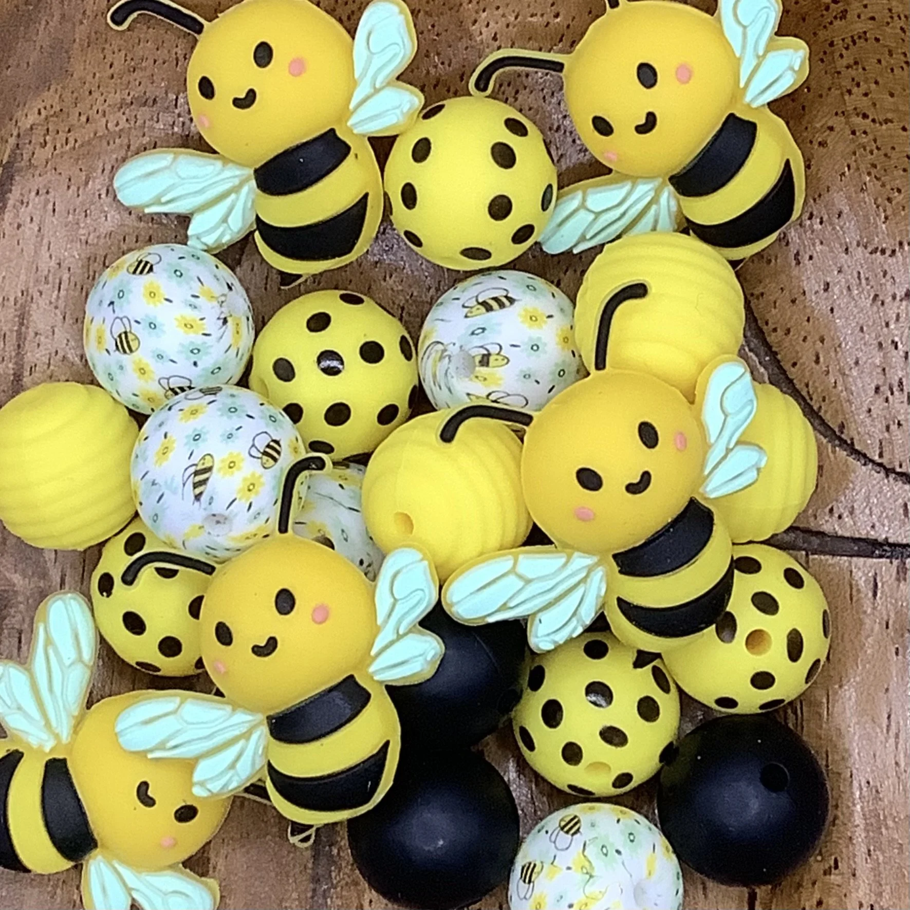 Silicone Bee Focal and bead mix — The Tumbleristas