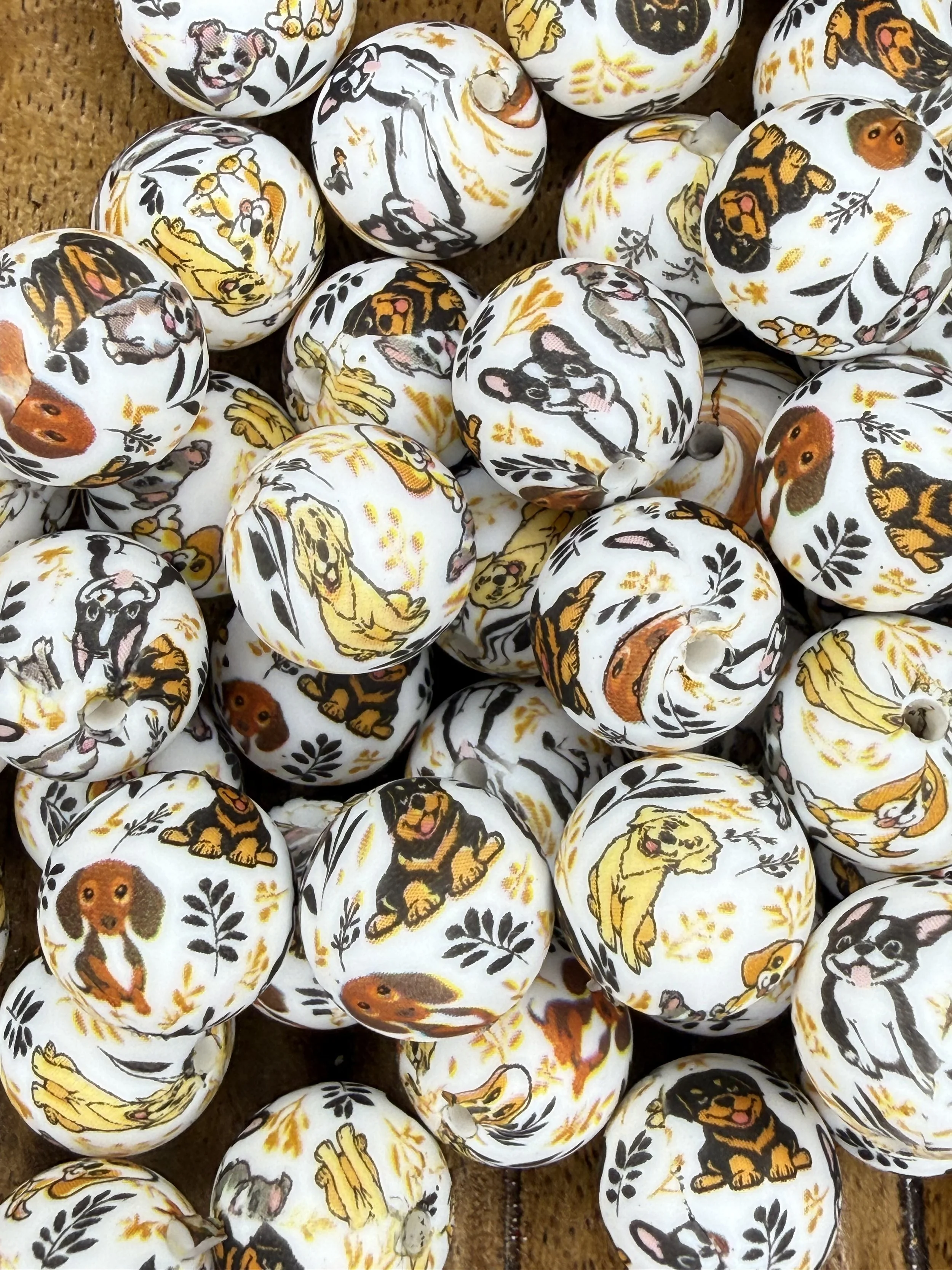 15mm Printed Dogs and Leaf Branch Print silicone bead — The Tumbleristas