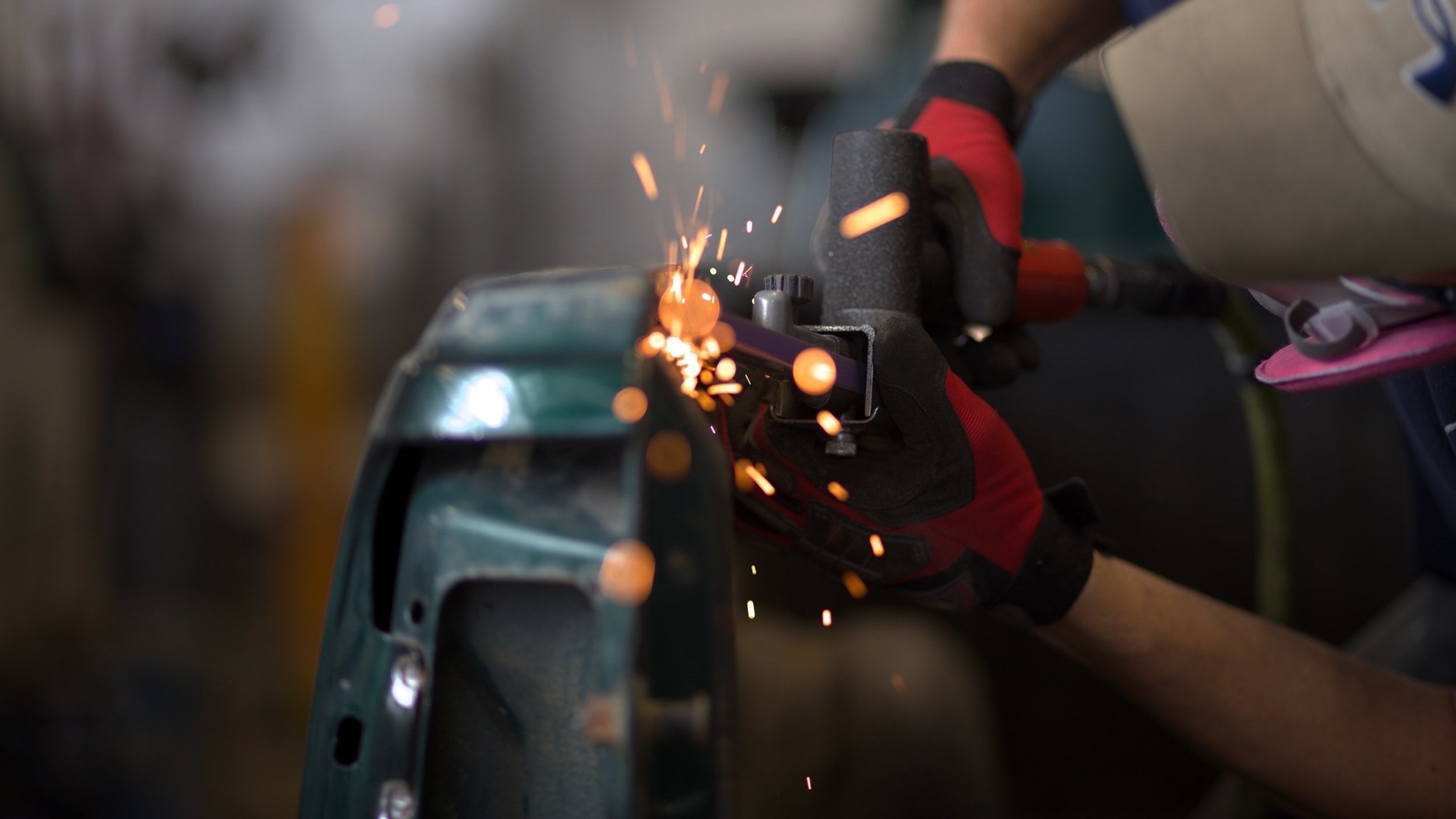 Mannes Auto Body Shop