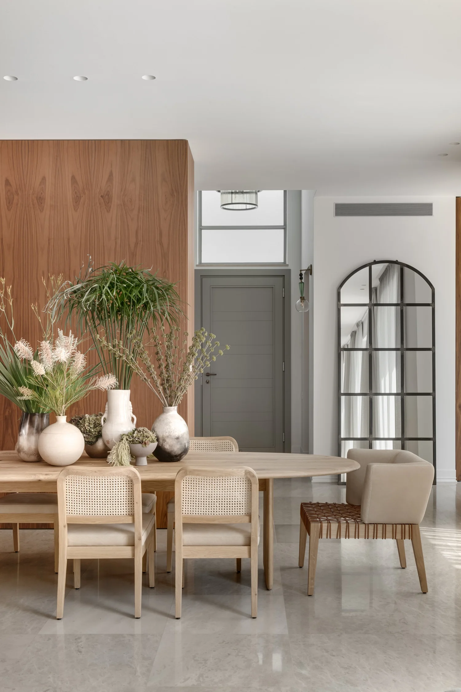 YGNG Interior Design Studio